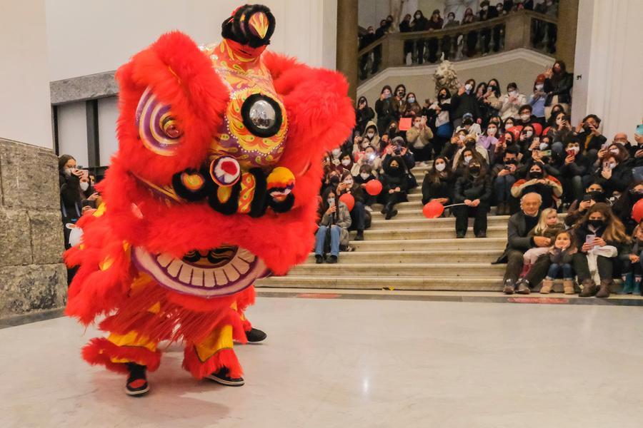 Nápoles, na Itália, testemunha laços seculares com a China-Xinhua